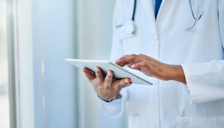 Physician's Top 6 EMR/EHR Systems